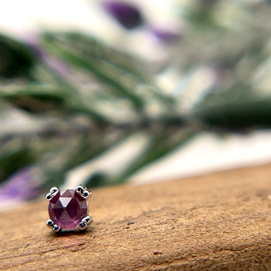 2.5mm Round Cab Prong – Agave in Bloom