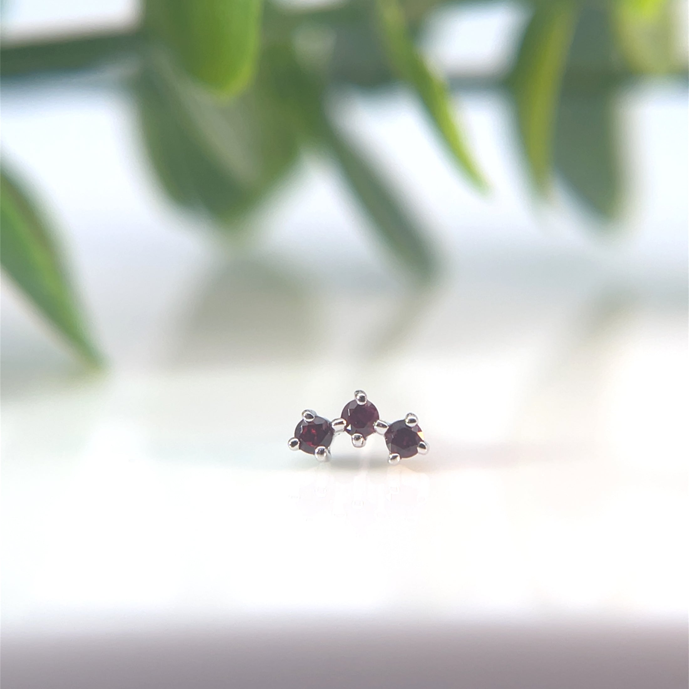 Muse with 1.5mm Gems – Agave in Bloom