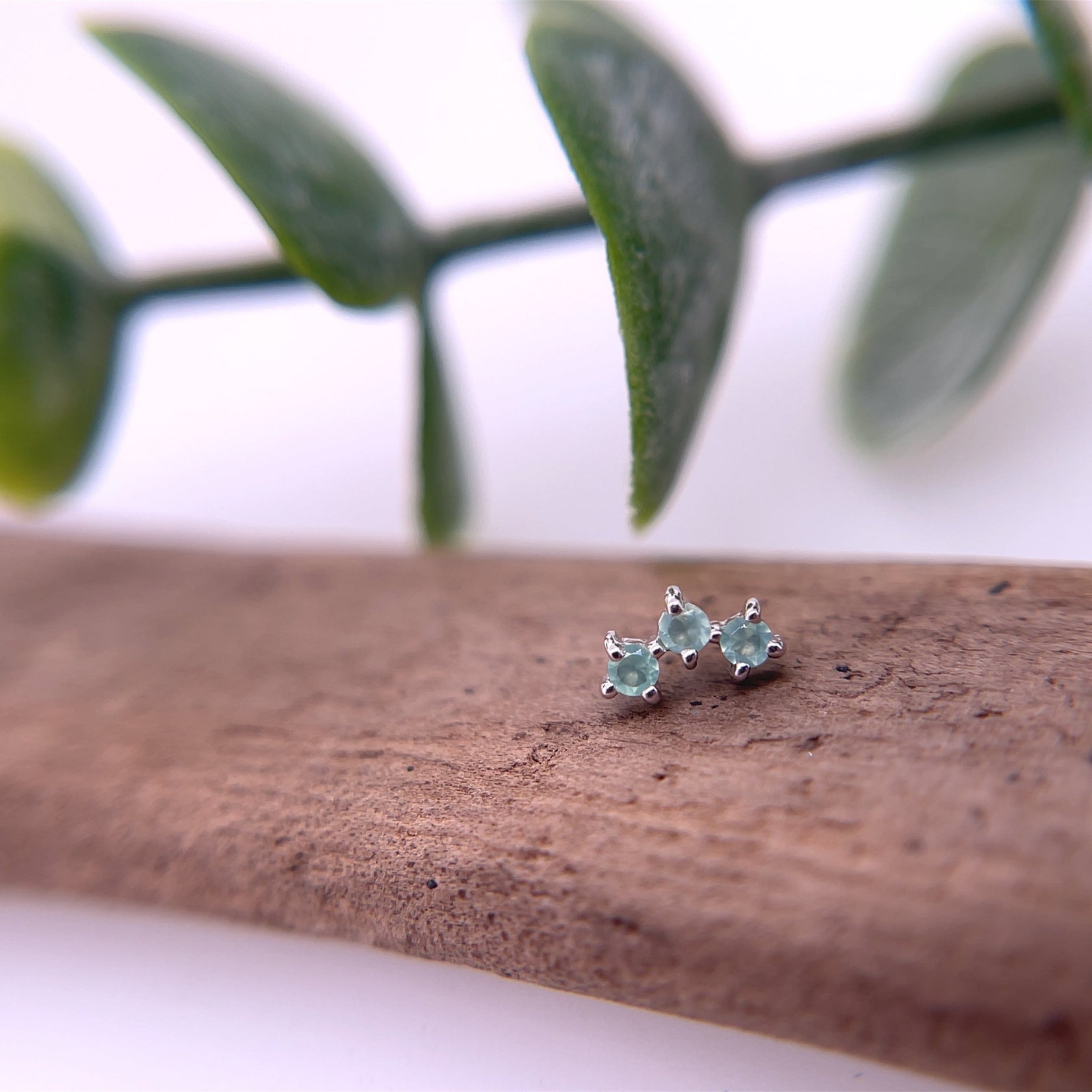 Muse with 1.5mm Gems – Agave in Bloom
